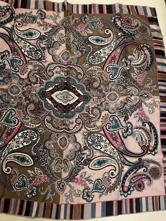 Codello Seiden Foulard 🌸 (Gebraucht) in Opfikon für CHF 35 – mit ...