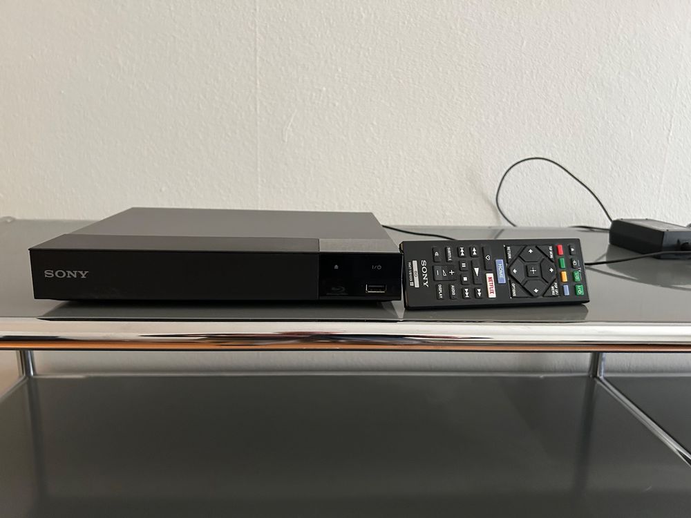 Sony Blu-ray Disc DVD Player BDP-S1500 - In top Zustand! (Gebraucht) in ...
