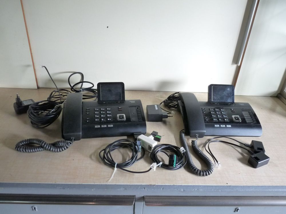 2 Telefone Gigaset DL500A mit Kabel und Adapter | Kaufen auf Ricardo