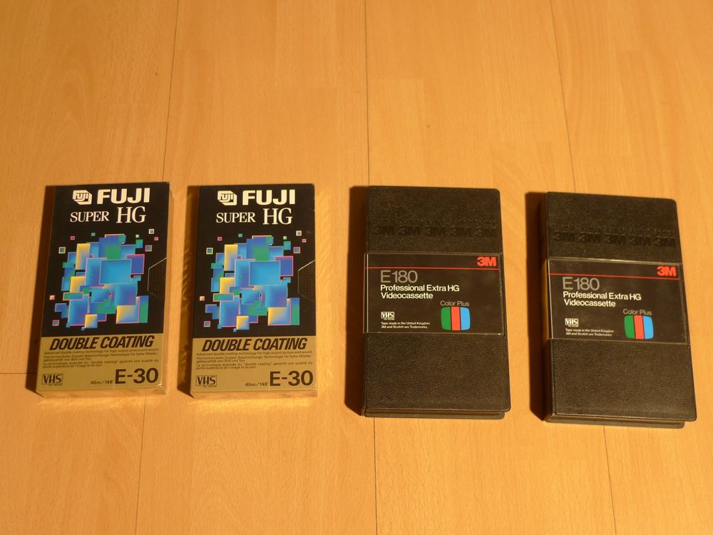Kassetten VHS «3M & FUJI» (1 Set mit 4 Stk) (Neu und originalverpackt ...