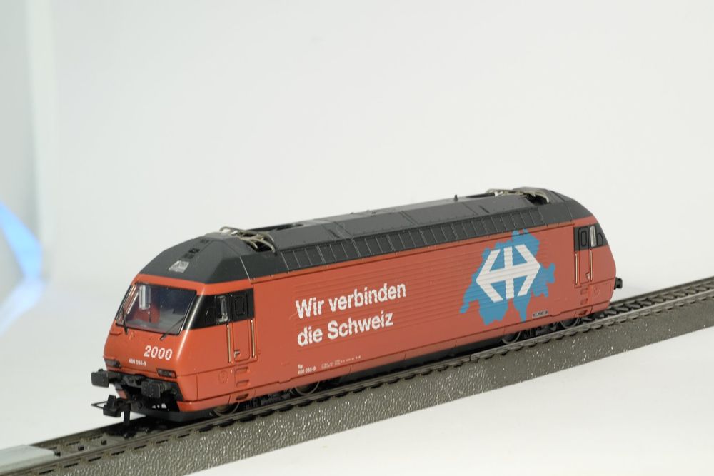 MÄRKLIN-Lokomotive SBB 460, "Wir verbinden die Schweiz", OVP | Acheter ...