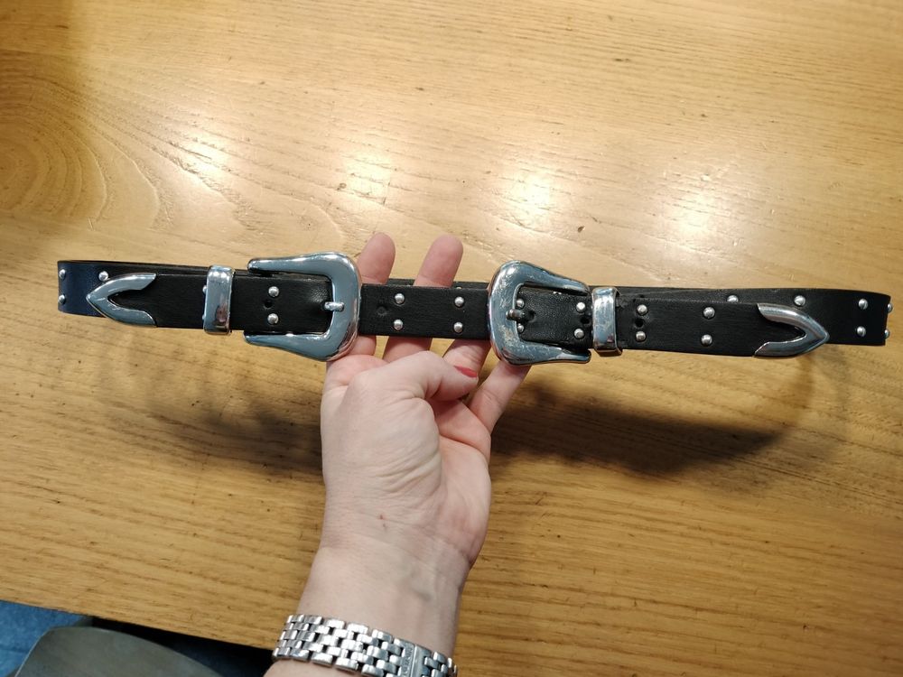 Gürtel Morgan länge 100cm mit nieten (Gebraucht) in Gordevio für CHF 6 ...