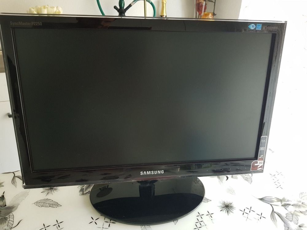 Samsung SyncMaster P2250 Monitor 22 Zoll | Kaufen auf Ricardo