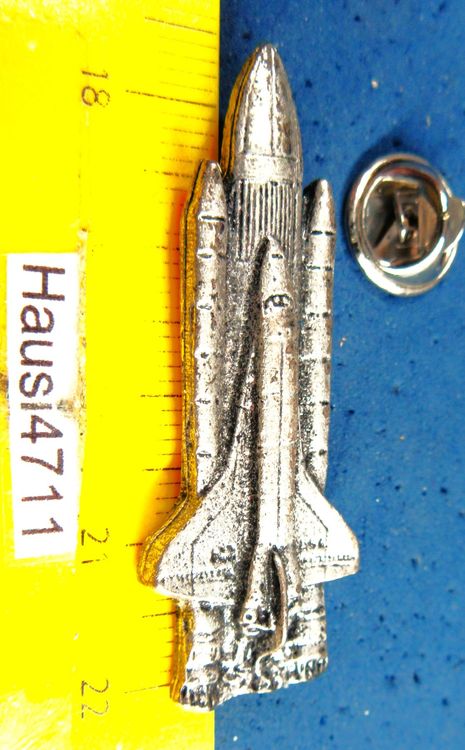 NASA TRÄGERRAKETE MIT SPACE-SHUTTLE PIN ZINNIG GROSSS (Gebraucht) in Ettingen für CHF 4.95 – mit ...