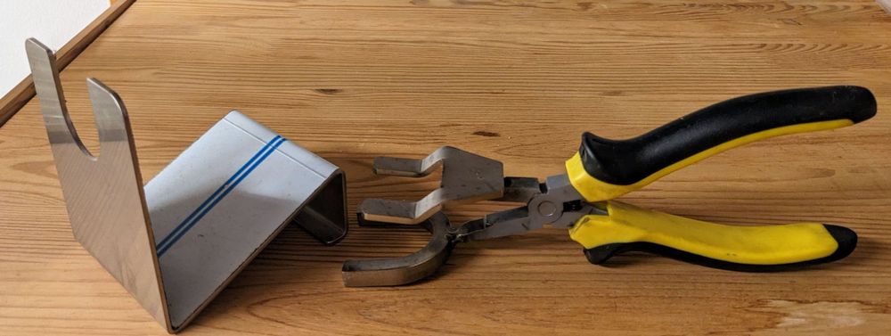 Bag in Box - Zange mit Halterung | Kaufen auf Ricardo