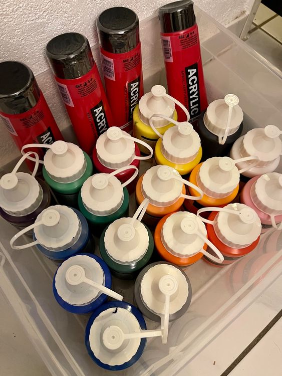 Acrylfarben Set à 18 Farben plus 4 Tuben rot Amsterdam NEU (Neu (gemäss Beschreibung)) in ...