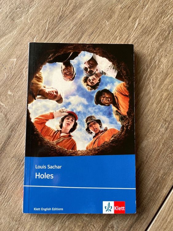 Holes - Louis Sachar (Gebraucht) in Zuzwil SG für CHF 1 – mit Lieferung ...