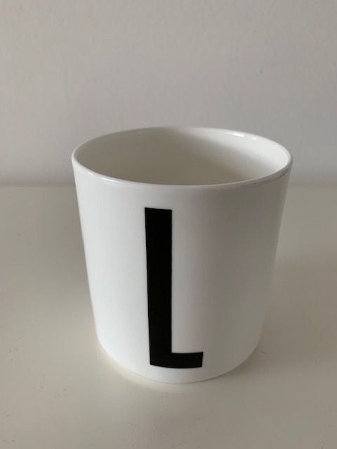 Buchstaben Becher von Design Letters | Kaufen auf Ricardo