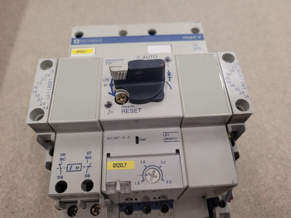 Telemechanique Integral 18 / LD5 LB130 / LA1-LB015 (Gebraucht) in Vitznau für CHF 99 – mit ...