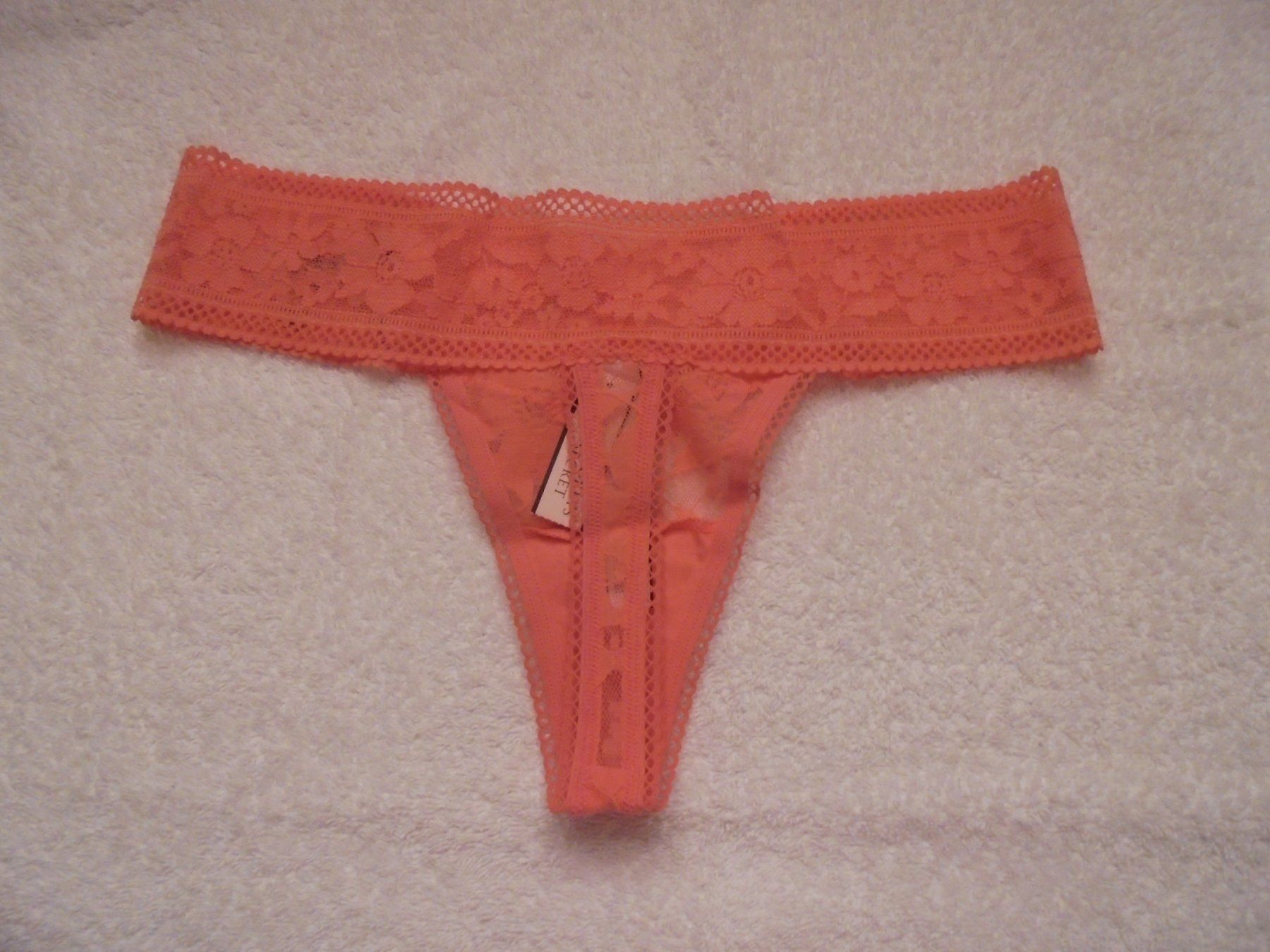 VICTORIA'S SECRET LACIE THONG, S, NEU (Neuf avec emballage d'origine) à ...