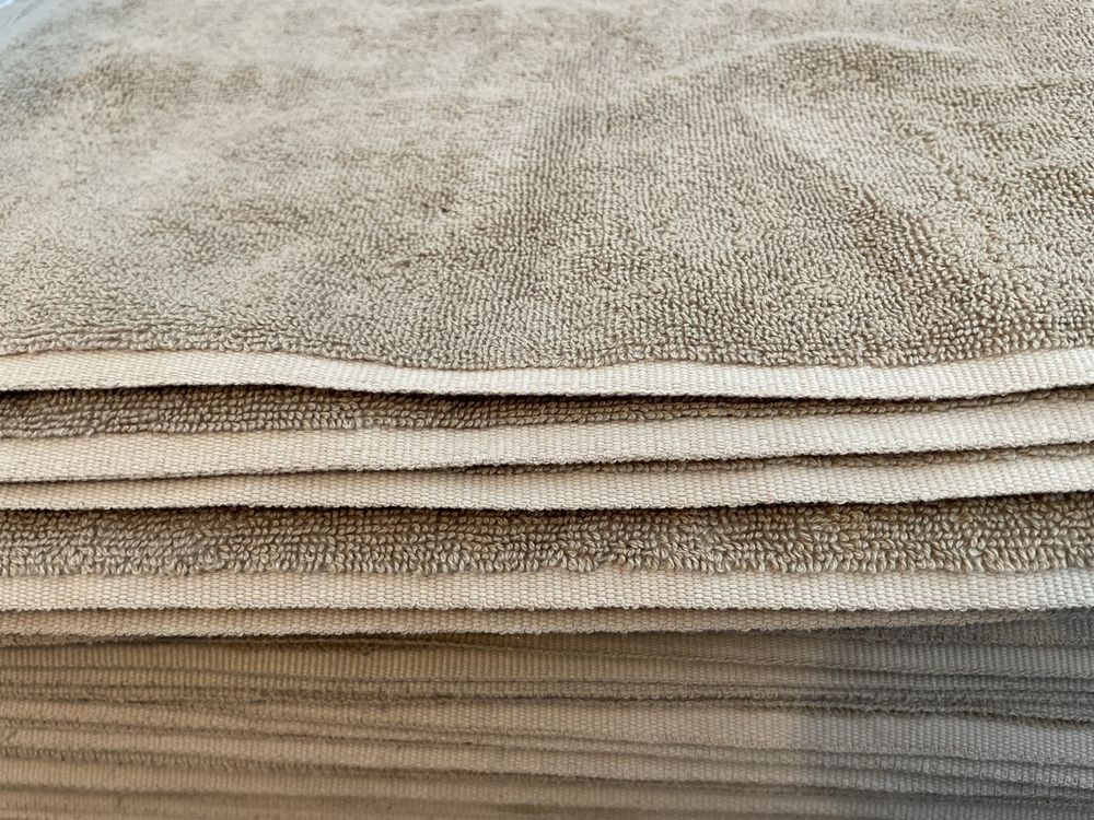 A-Qualität Handtücher zum halben Preis (Neu und originalverpackt) in ...