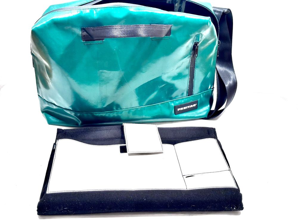 FREITAG F305 ROY Laptop Bag M neuwertig in seltenem Grün!! | Kaufen auf ...