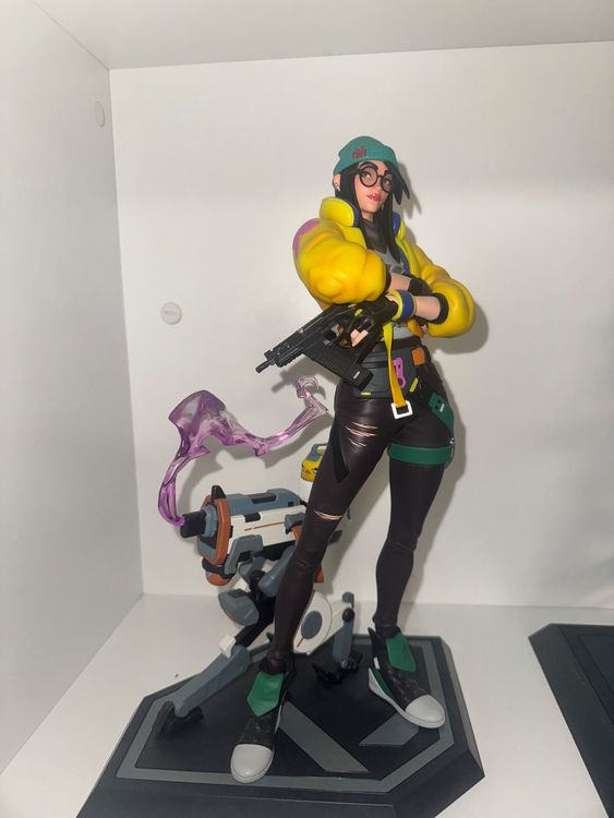 Valorant Killjoy Statue Figure Riot Games 11.8 in / 30 cm (Gebraucht ...