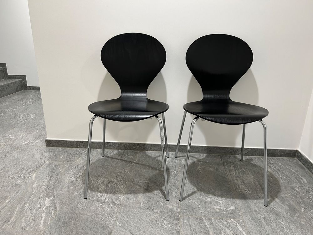 2 Stühle schwarz Holz "danerka" (Gebraucht) in Laax GR für CHF 50 – nur Abholung auf Ricardo kaufen