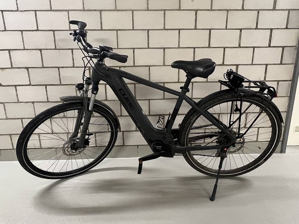 ebike Cube Touring (Gebraucht) in Neuwilen für CHF 700 – nur Abholung auf Ricardo kaufen