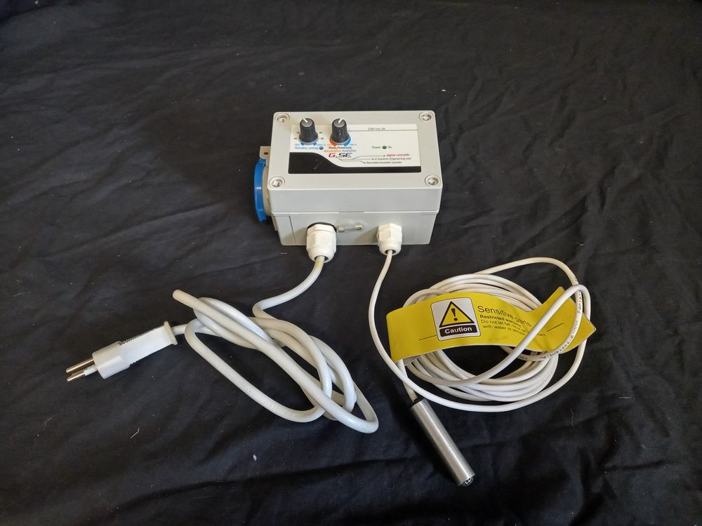 GSE Hygrostat - Humidifier/dehumidifier controller (Gebraucht) in ...