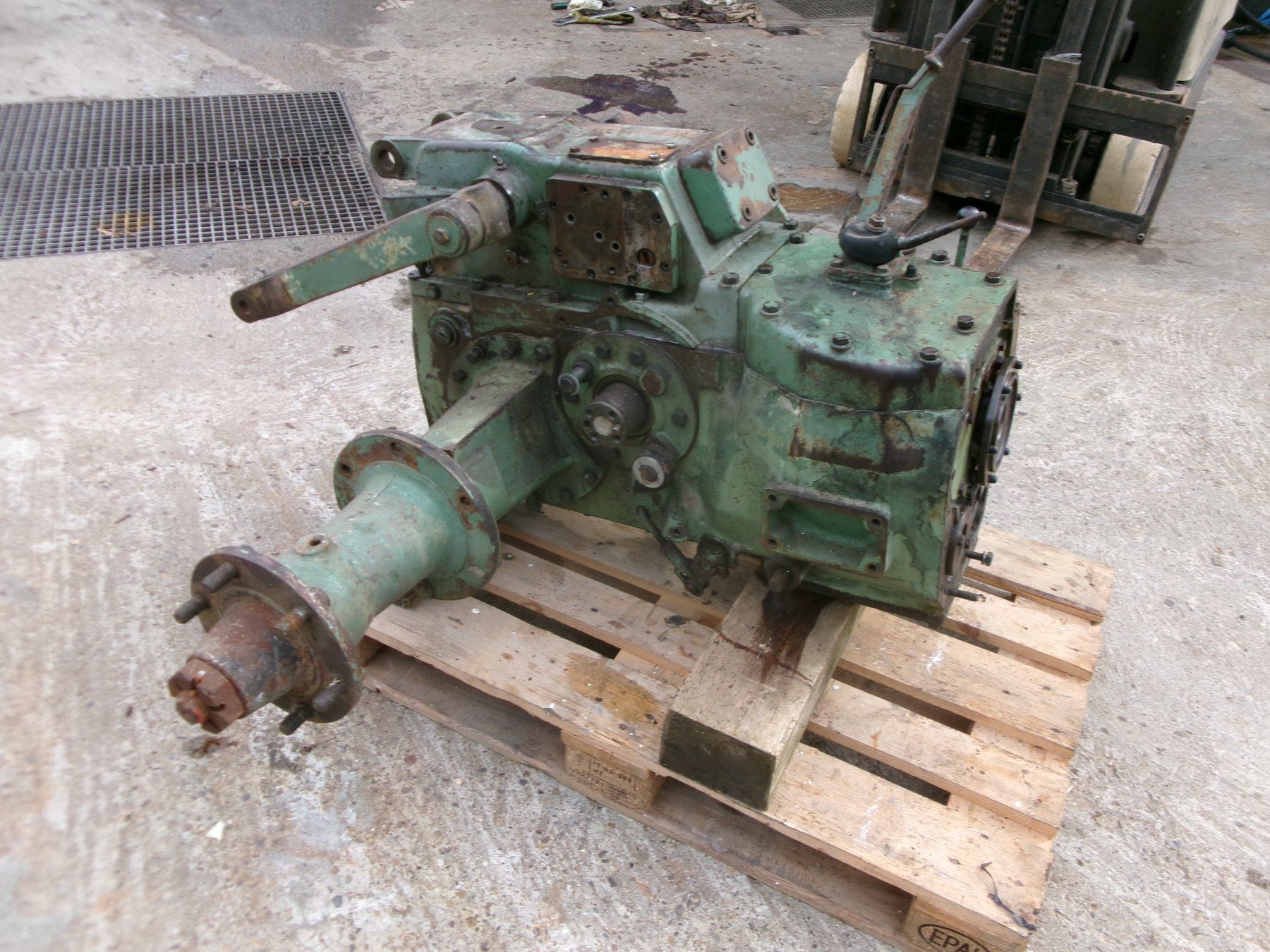 Bührer Traktor OS 13 - Hinterachse / Getriebe / Hydraulik (Gebraucht ...
