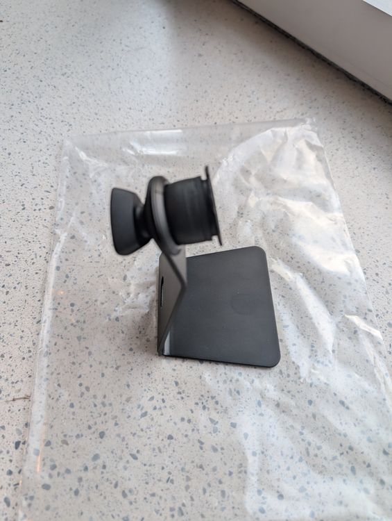 Quad Lock Auto- und Tischhalterung mit MAG-Head Ladegerät (Gebraucht ...