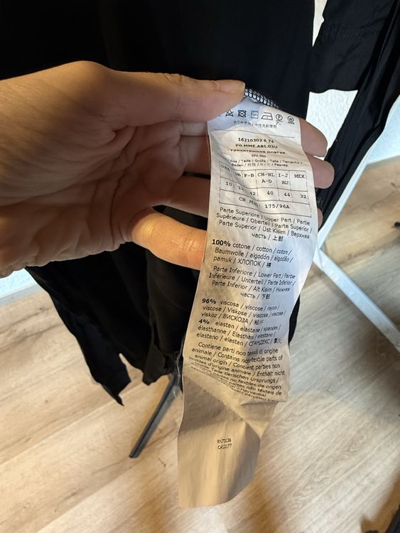 Max Mara Wrap Dress NP 650.- (Gebraucht) in Schattdorf für CHF 149 ...