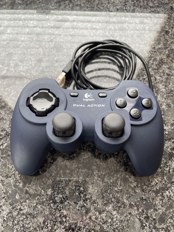 Logitech Dual Action Kontroller (Gebraucht) in für CHF 5 – mit ...