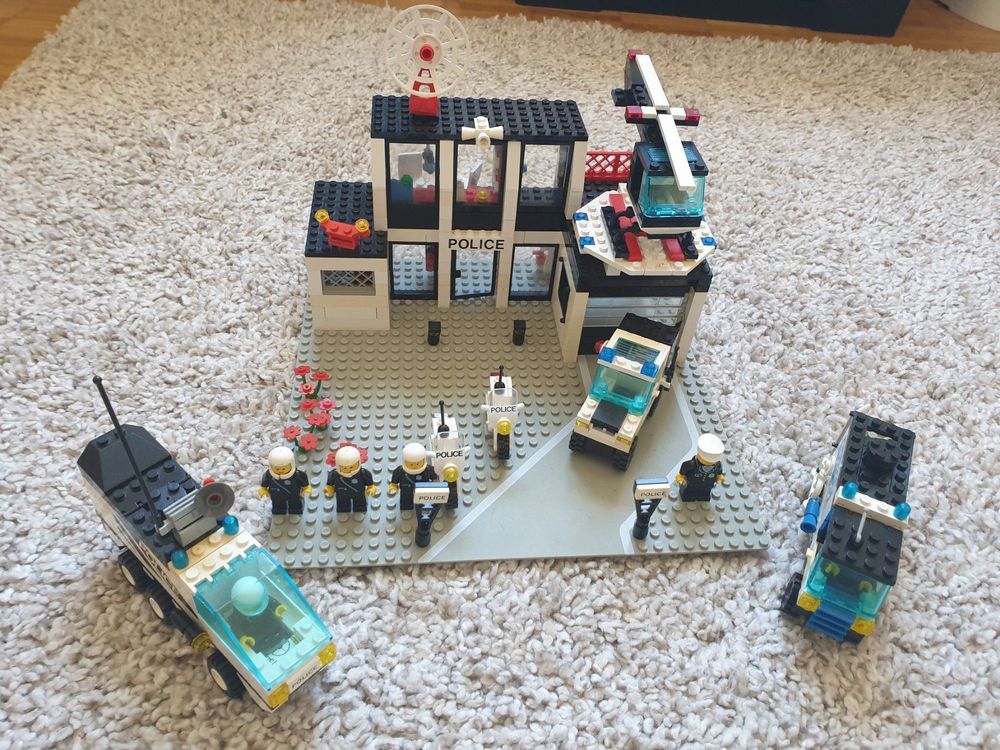 LEGO POLICE 90s 3 SET (Gebraucht) in Pregassona für CHF 45 – mit ...
