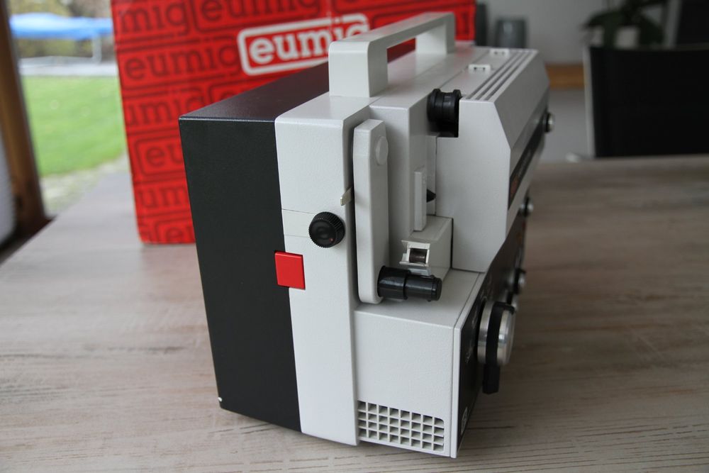 Filmprojektor, eumig MARK S 807 D, für 8mm Formate | Acheter sur Ricardo