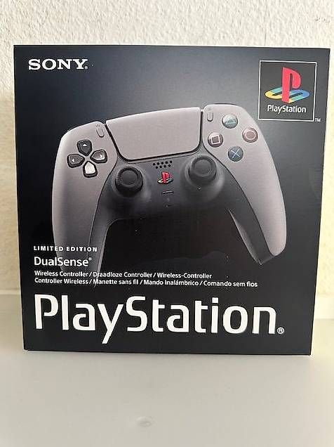 PS5 DualSense Controller 30th Anniversary Limited Edition (Neu und originalverpackt) in Wetzikon ...