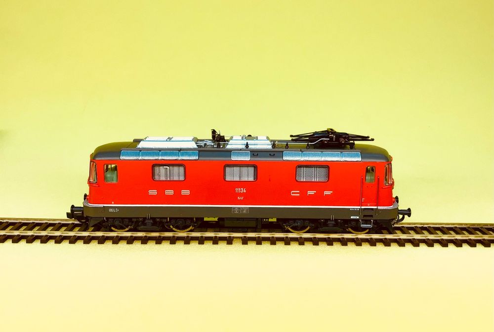 Roco 63841 Re 4/4 ‚11134‘ H0 | Kaufen auf Ricardo