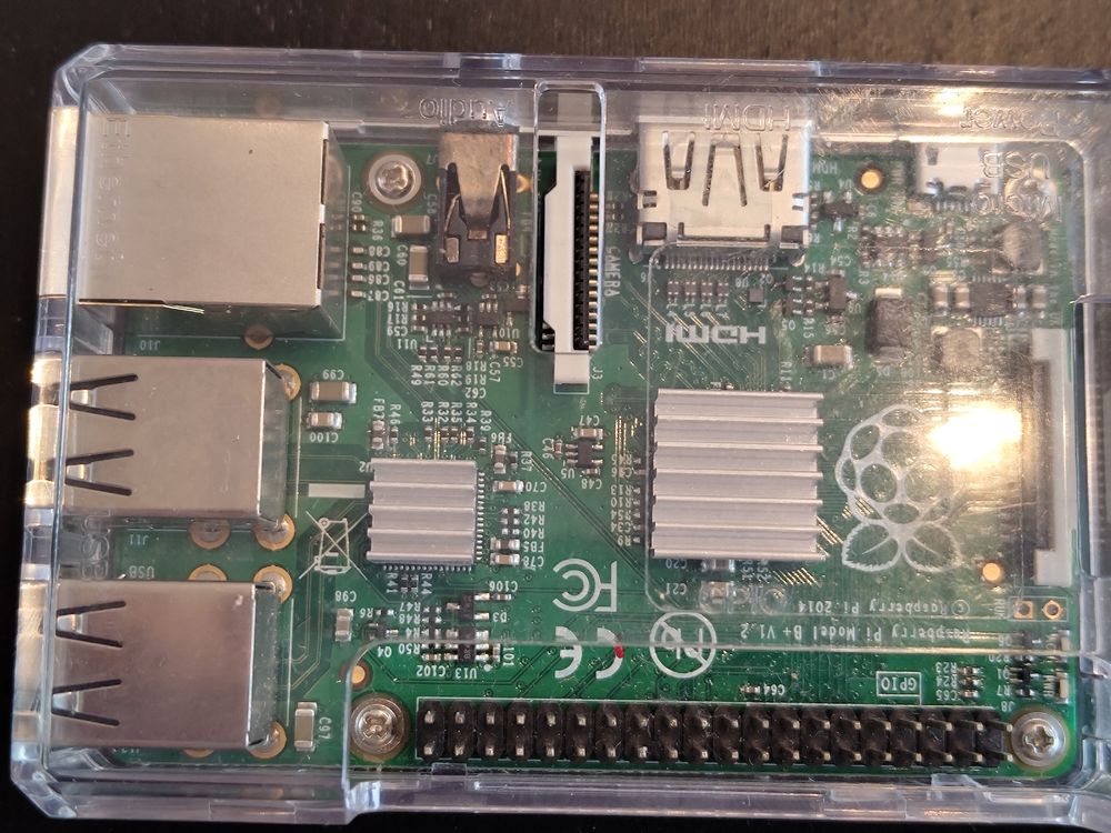 Raspberry Pi Model B - Clear Case - No SD Card or PSU (Gebraucht) in Pfäffikon ZH für CHF 12 ...
