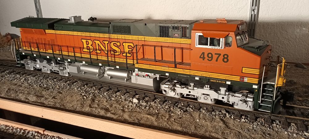 ARISTO BNSF DASH 9 | Kaufen auf Ricardo