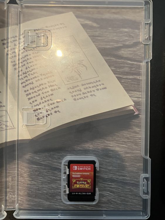 Pokémon Écarlate Switch + Housse Collector, comme neuf! (D'occasion) à ...