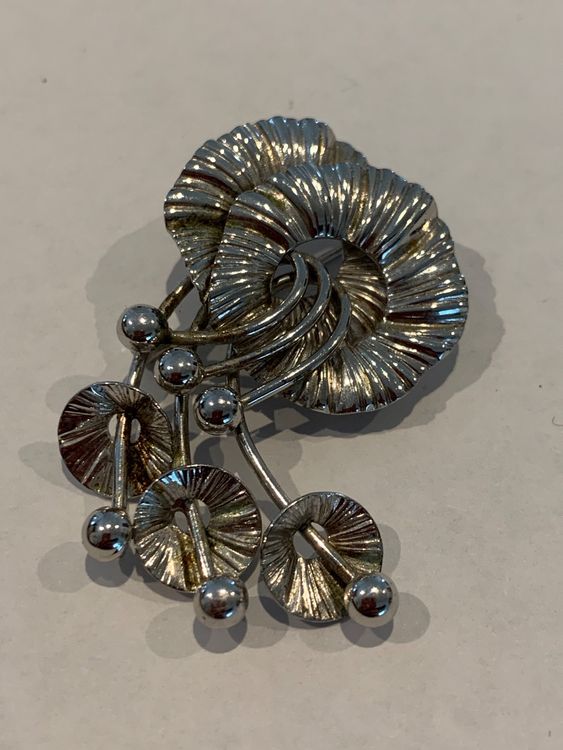 Broche ancienne en argent (Sterling) (D'occasion) à Cornaux NE pour CHF 5 – avec livraison ...