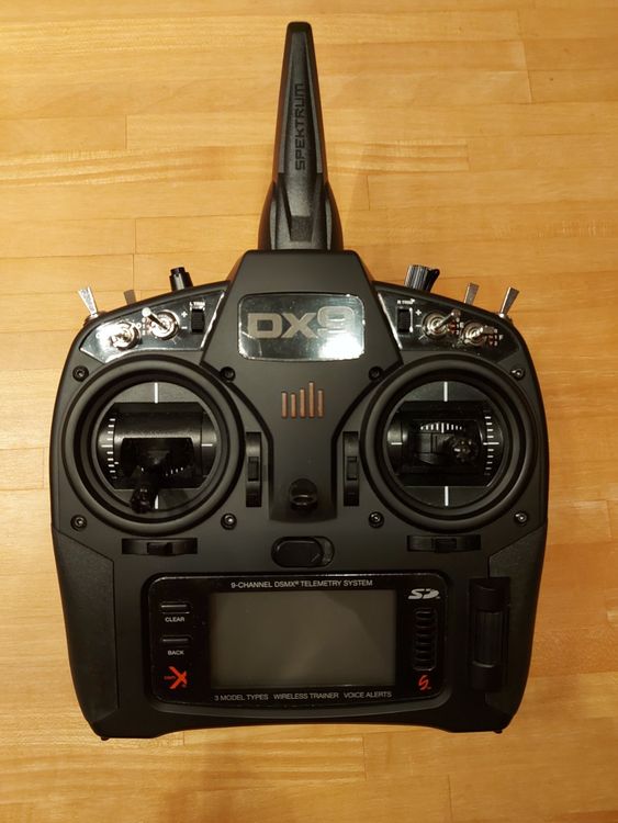 Spektrum DX9 Black Edition inkl. Sendekoffer und Empfänger (Neu (gemäss ...