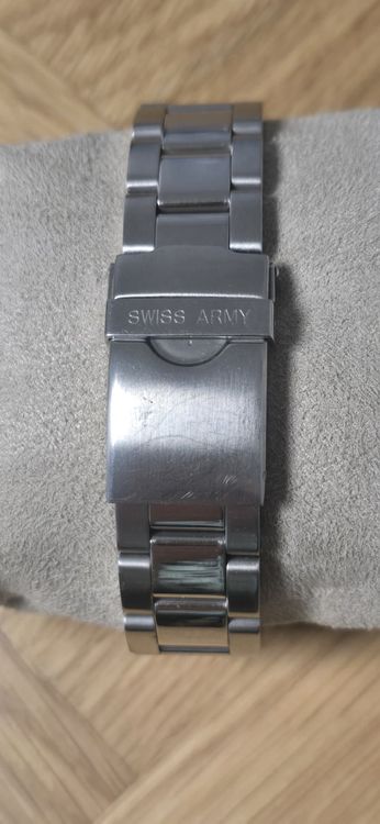 VICTORINOX SWISS ARMY DATE swiss Made SAPPHIRE CRYSTAL (Gebraucht) in ...