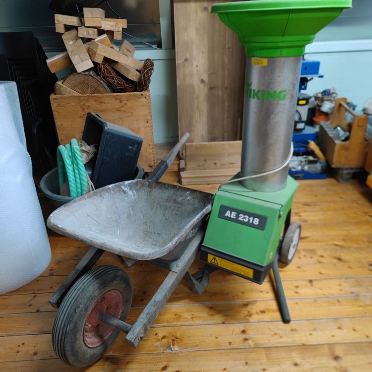 Häcksler Viking AE 2318 und Schubkarre | Kaufen auf Ricardo
