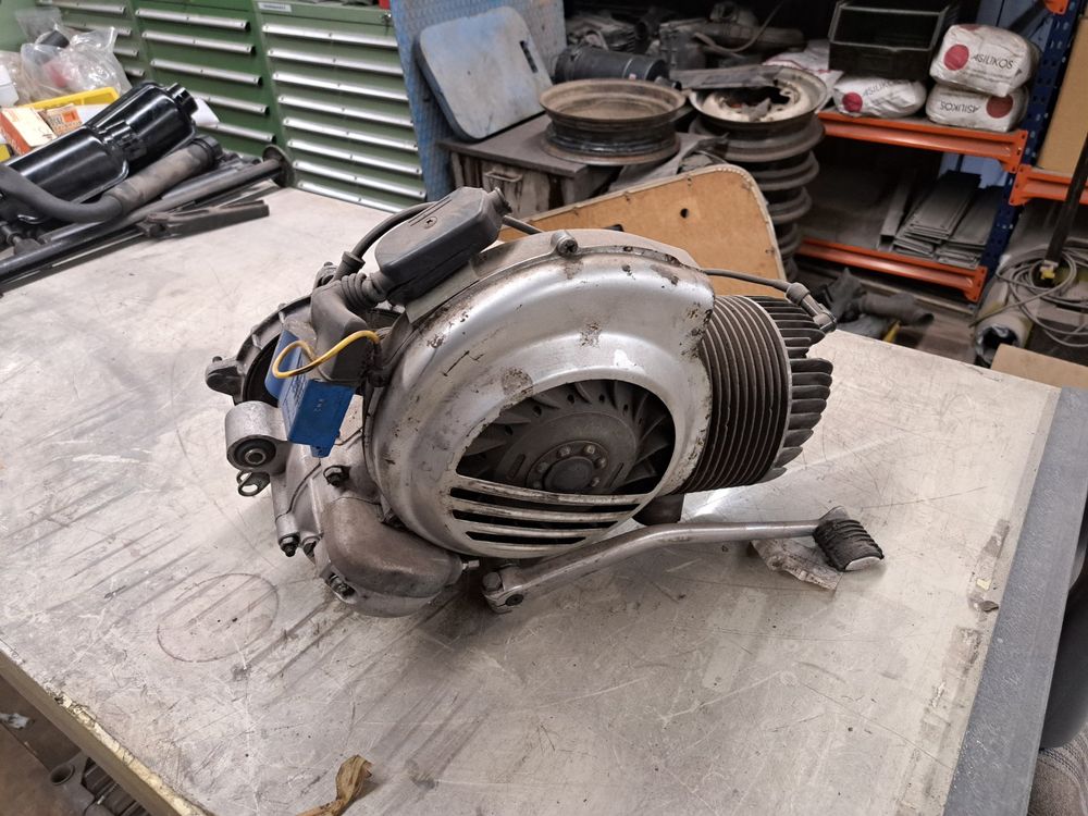 Vespa PX 200 Motor/Getriebe ohne Vergaser ( rarität ) | Comprare su Ricardo