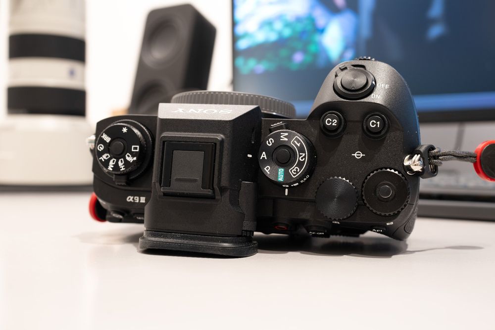 SONY A9III / A9M3 neuwertig mit Garantie bis Juni 2026 | Kaufen auf Ricardo