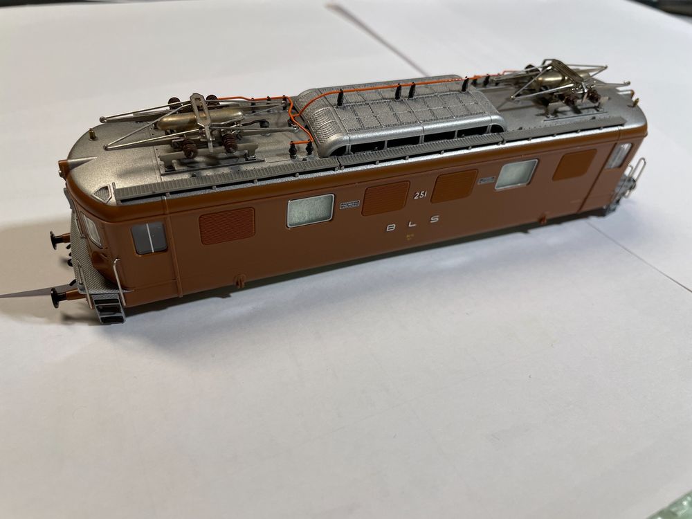 Roco: BLS Ae 4/4 251 Ursprung - Gehäuse | Kaufen auf Ricardo