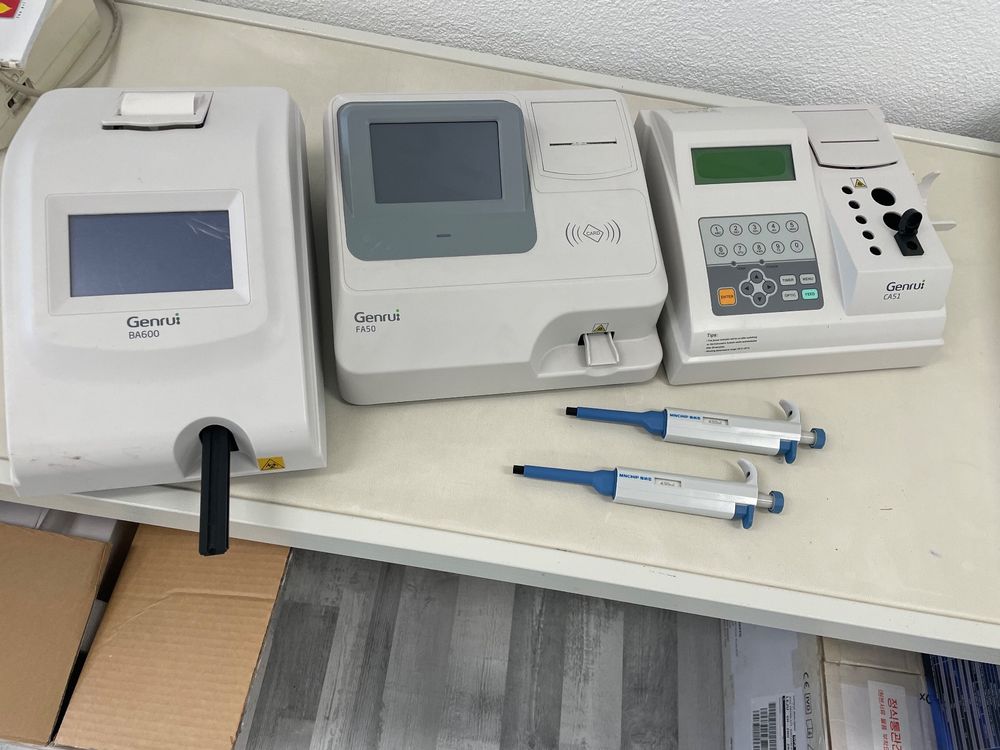 Liquidation Arztpraxis: med. Geräte GENRUI, FA50,CA51, BA600 | Kaufen ...