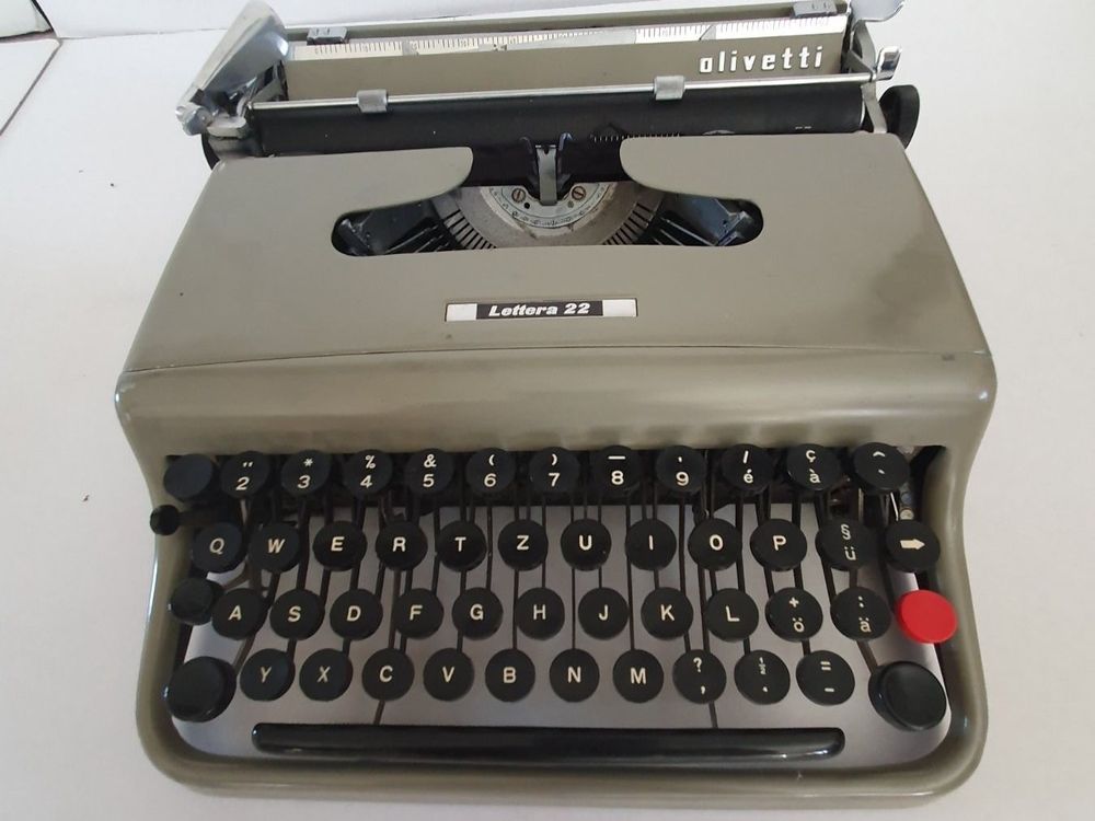 Schreibmaschine Olivetti Lettera 22 mit Reisetasche | Kaufen auf Ricardo