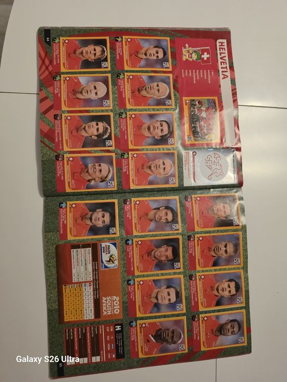 Album Panini 2010 Afrique du Sud 100% complet (Gebraucht) in Fleurier ...