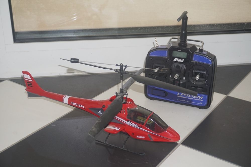 E-Flite Blade 180 EFL RC Helikopter Rot mit Fernbedienung (Defekt) in ...