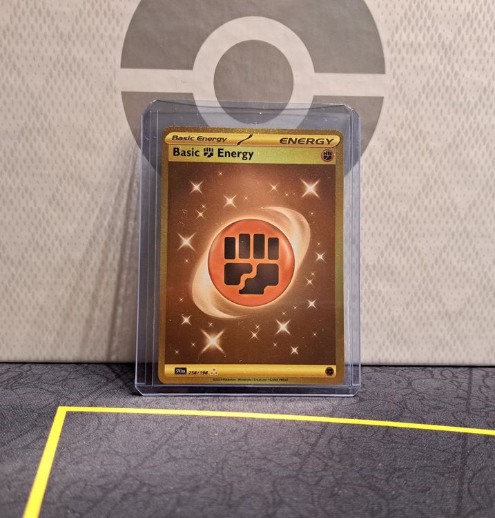 BASIC FIGHTING ENERGY GOLD 258/198 SCARLET & VIOLET POKEMON | Acheter ...