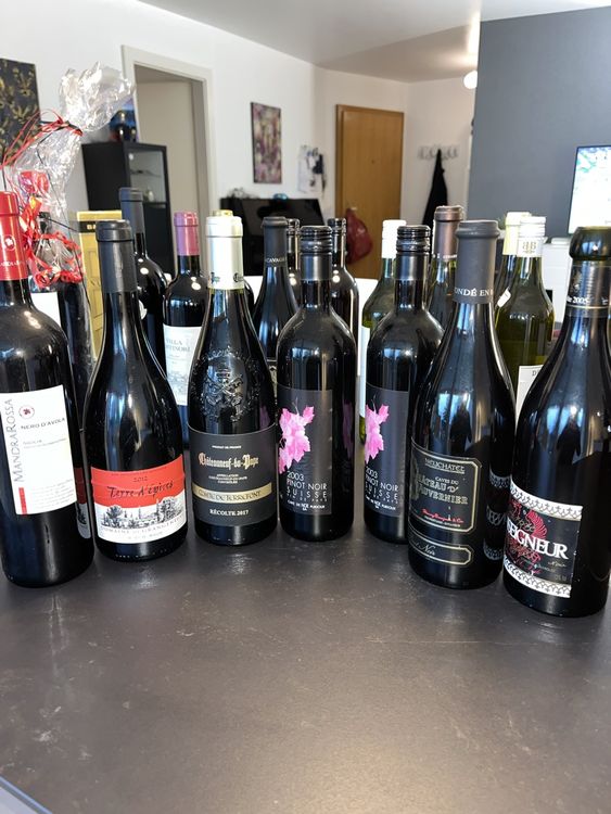 Red wine pack (Neu (gemäss Beschreibung)) in Pully für CHF 30 – nur ...