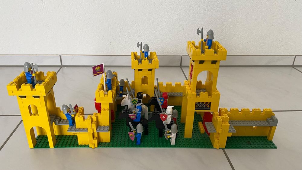 Lego 375 Gelbe Ritterburg (1978) - nahezu komplett (Gebraucht) in ...