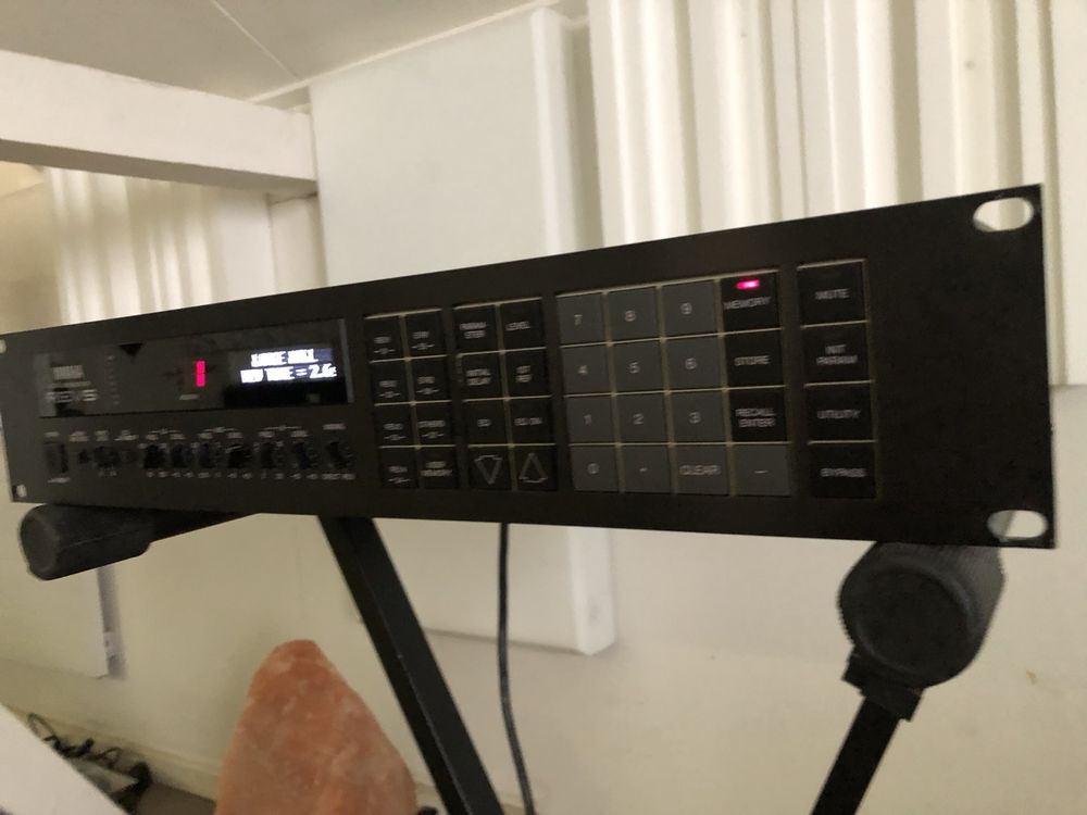 Yamaha REV 5 - Hallgerät der Spitzenklasse (Gebraucht) in für CHF 395 ...