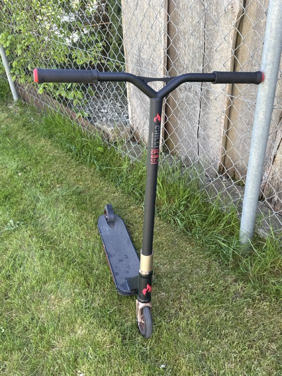 Chilli Pro Scooter CPS Ghost, Top Zustand, sofort fahrbereit (Gebraucht ...