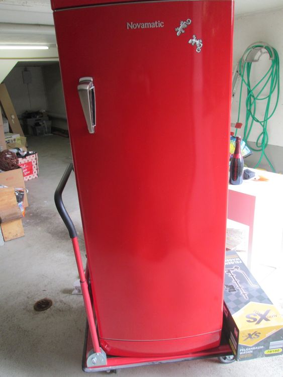 Retro-Kühlschrank NOVOMATIC/ELECTROLUX, ROT, 156 x 56x 56cm (Gebraucht) in Schlieren für CHF 50 ...