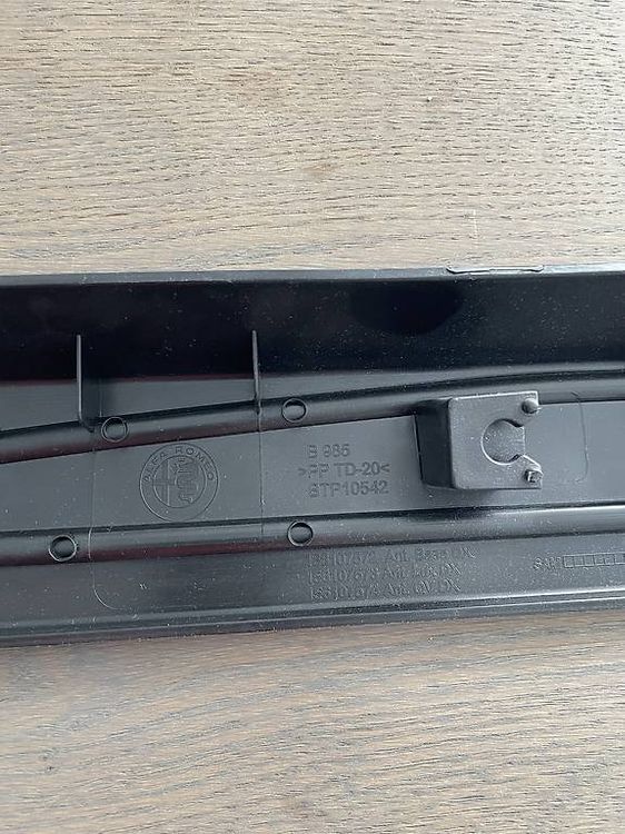 Einstiegsleisten Alfa Giulia (Gebraucht) in Opfikon für CHF 58 – mit ...