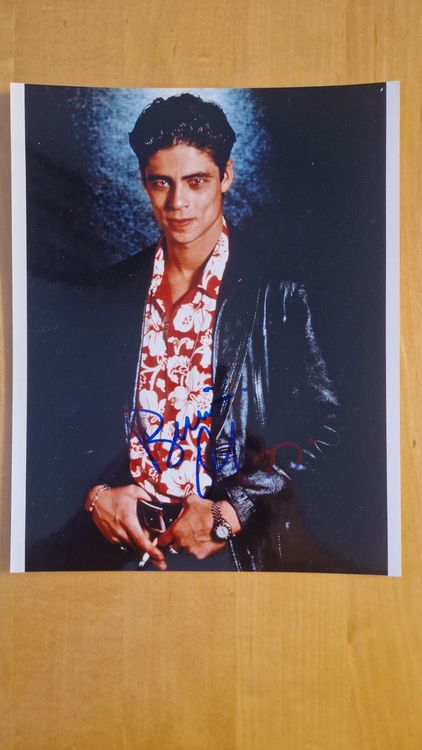 Benicio del Toro (James Bond), Original Autogramm auf Foto (Gebraucht ...